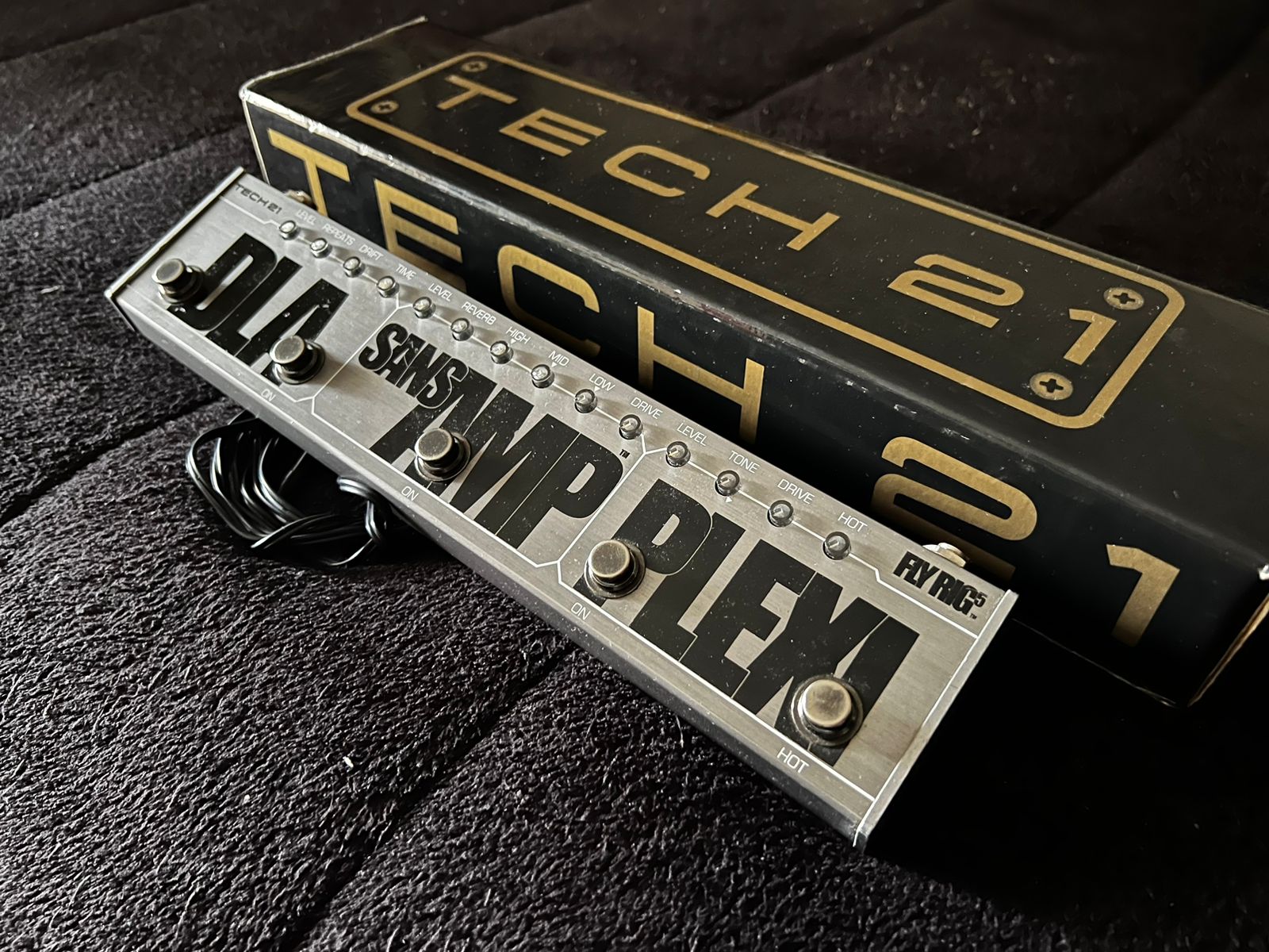 TECH 21 FLY RIG 2 - Cambalucho