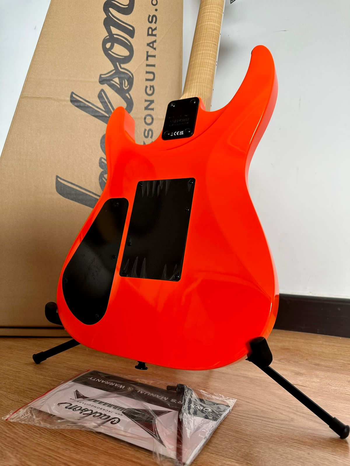 GUITARRA JACKSON JS32 DINKY - Cambalucho