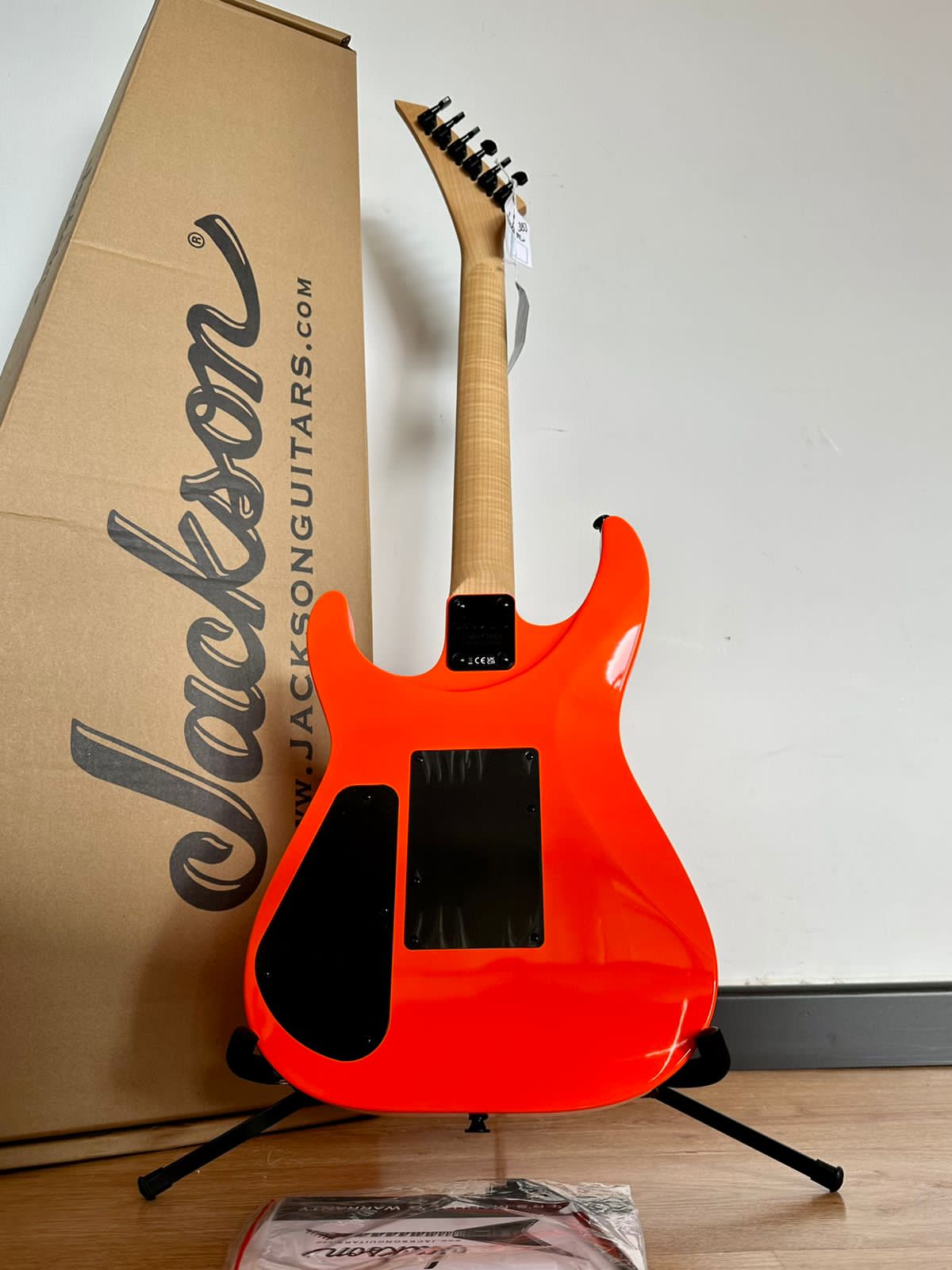 GUITARRA JACKSON JS32 DINKY - Cambalucho